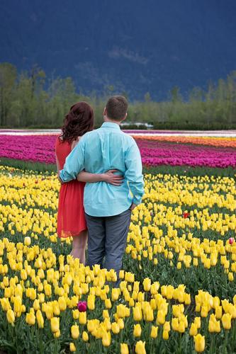 Inspiration // Tulip Festival Engagement Session