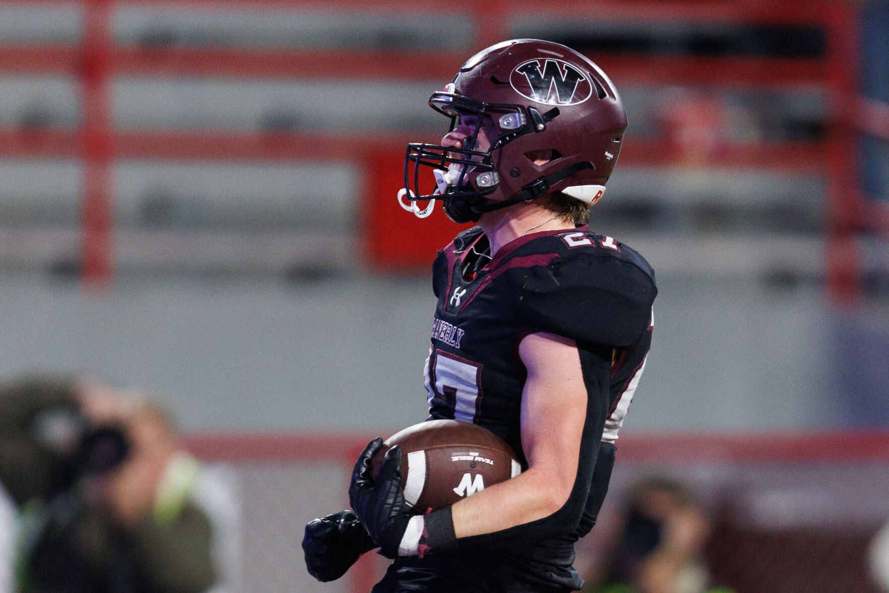 Waverly beats Gretna East for Class B state football title