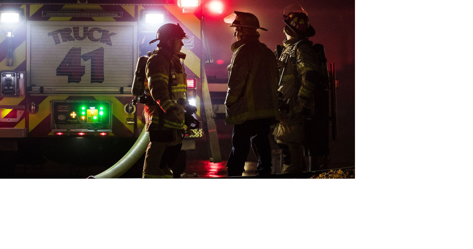Omaha firefighters use ladders to rescue people from apartment fire