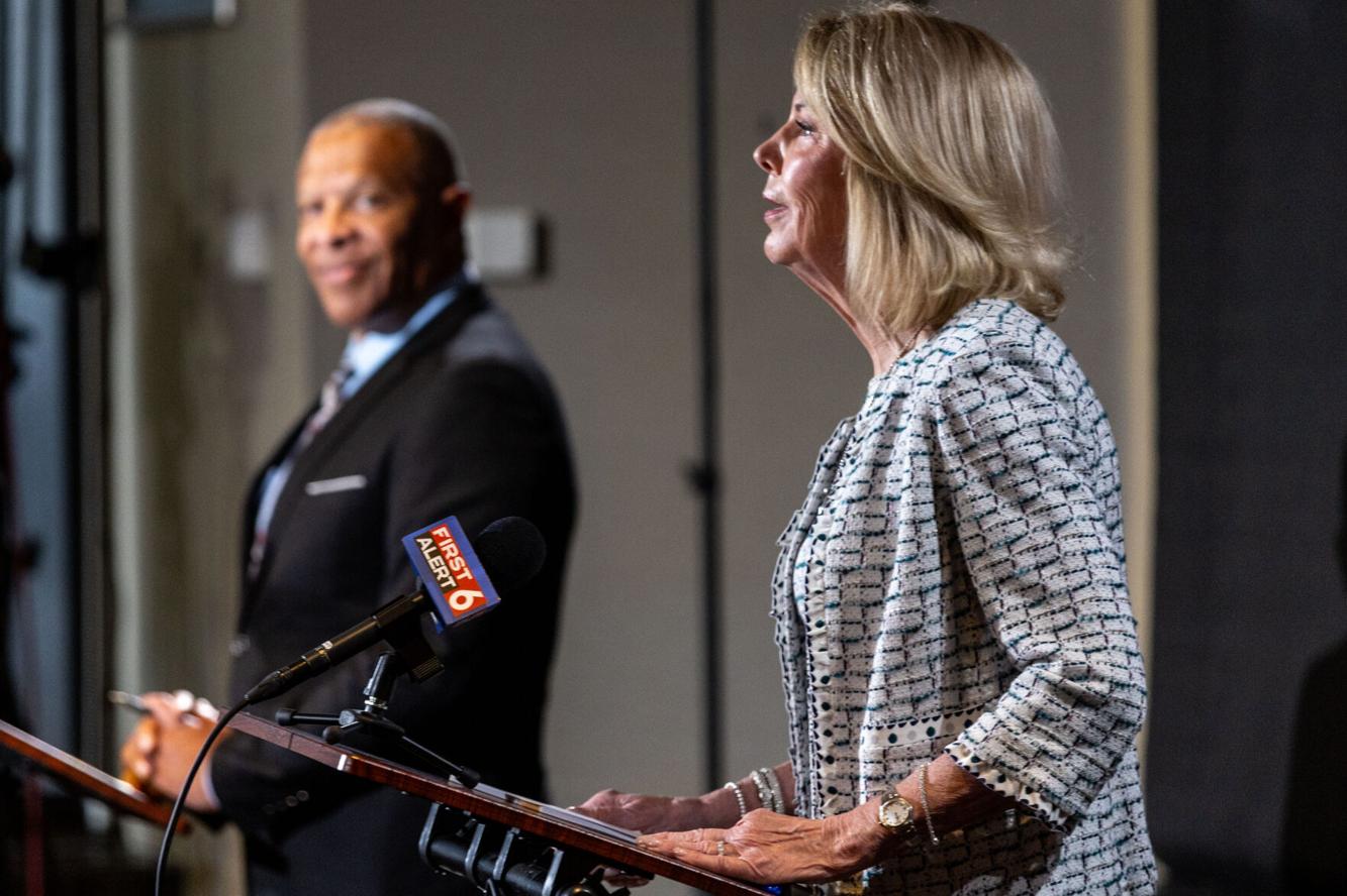 John Ewing picks up fundraising in Omaha mayor race, Jean Stothert ...