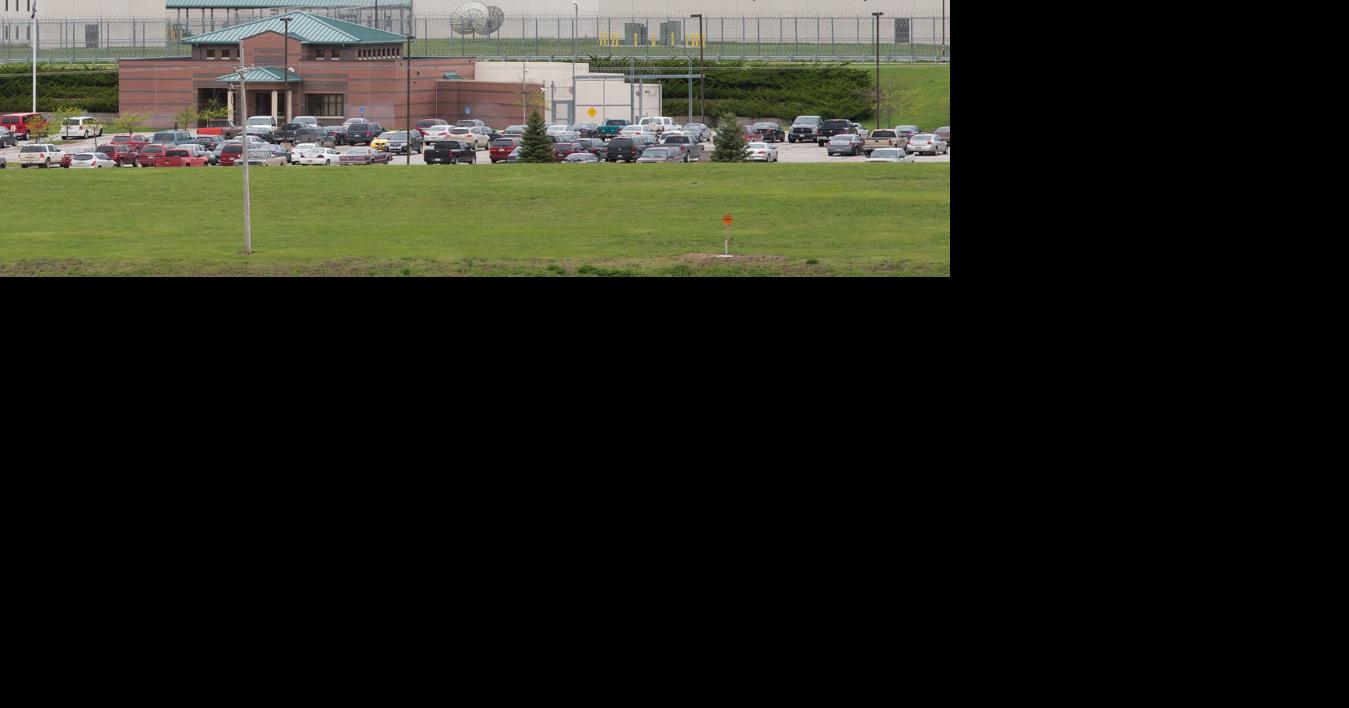 4 workers injured in assault by inmates at Tecumseh State Prison
