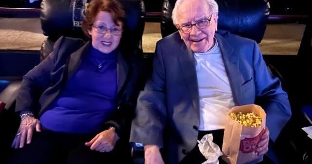 Warren Buffett Attends Omaha Film Festival Screening of Documentary on ...