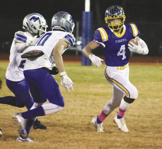 Okanogan, Omak advance in football | Sports | omakchronicle.com