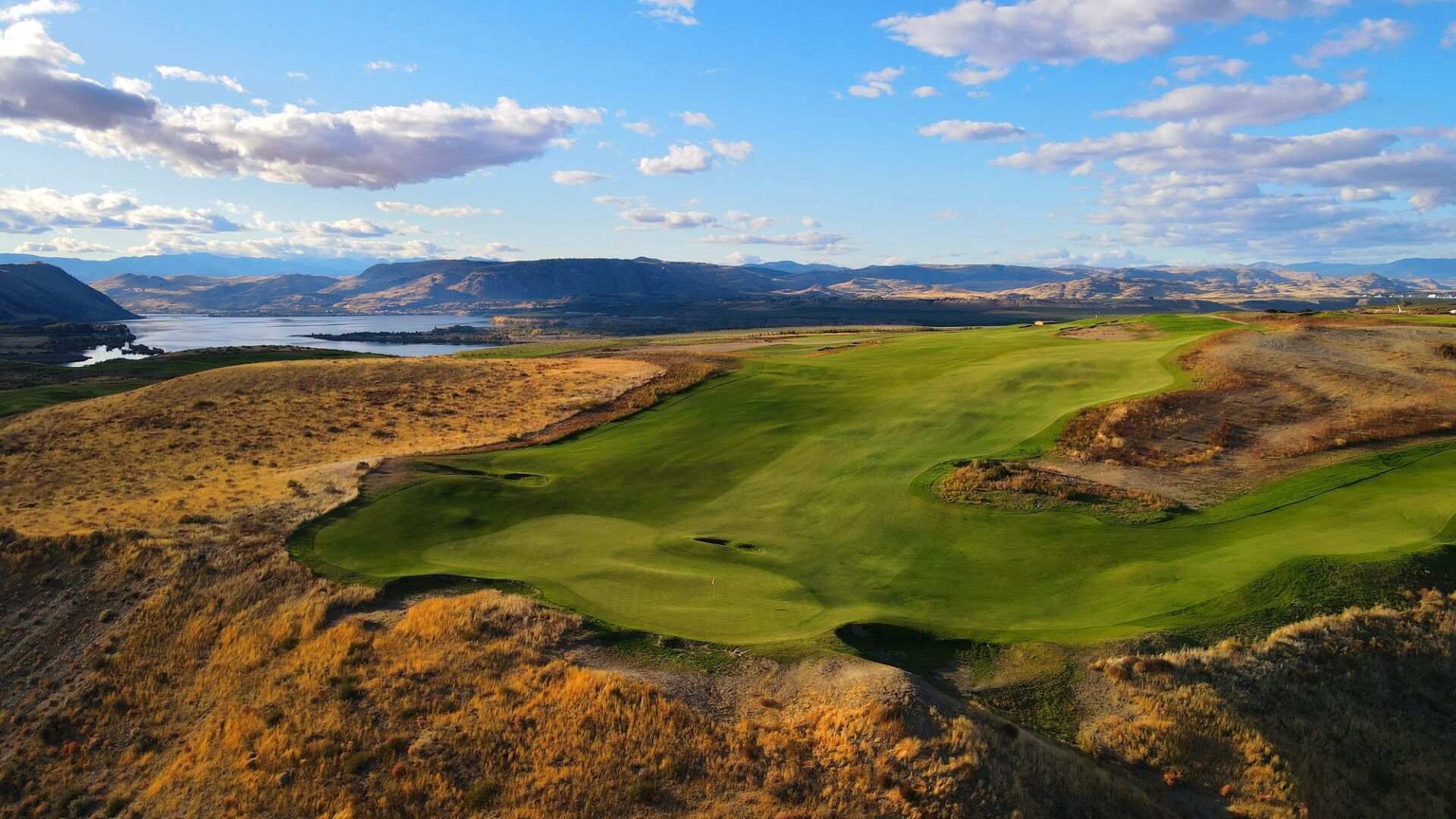 Scarecrow at Gamble Sands earns top new-course honors | Sports ...
