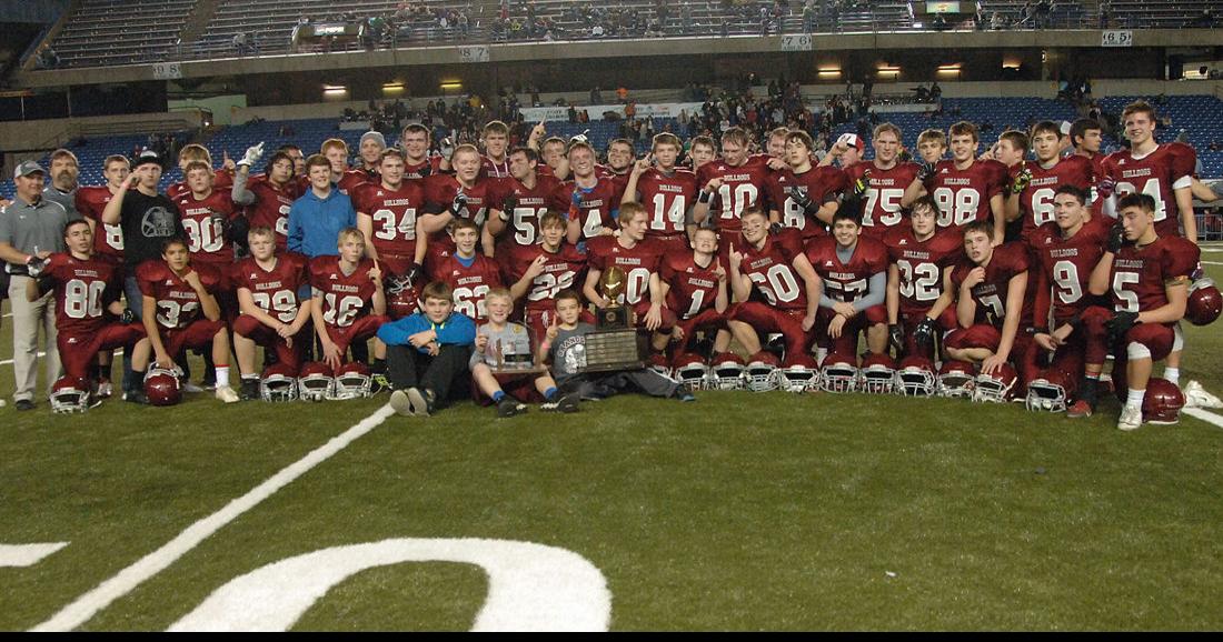 Okanogan wins state 2B football title | Archive | omakchronicle.com
