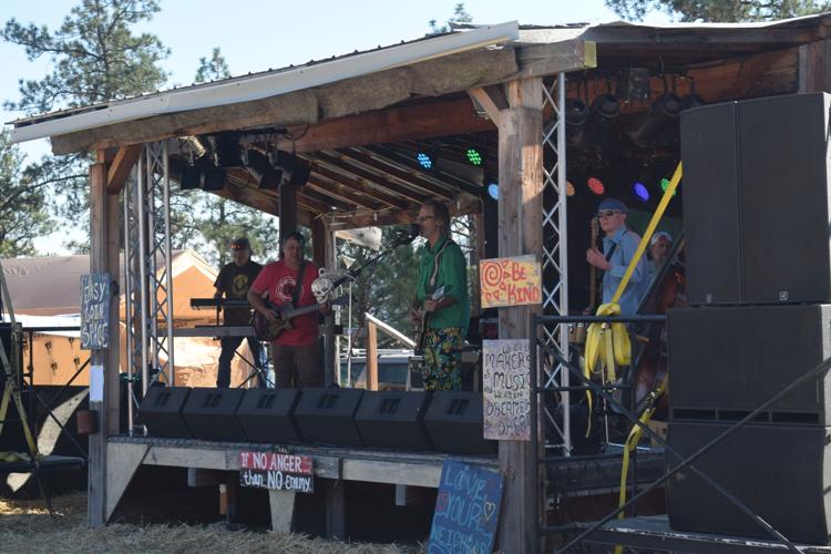 Barter Faire largely a success | News | omakchronicle.com