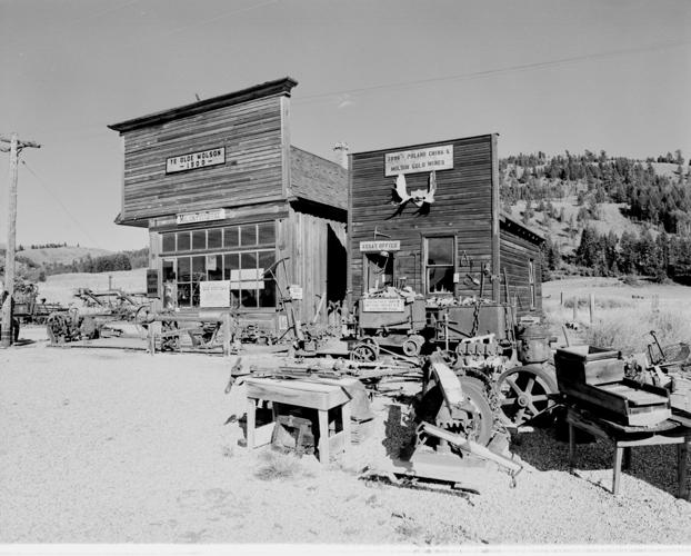 Wealthy brewer stakes claim in Molson | Free | omakchronicle.com