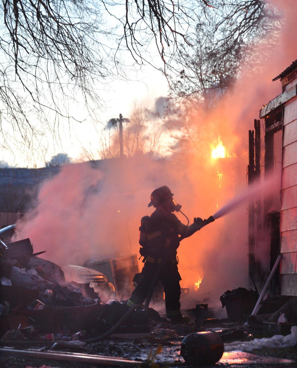 Fire destroys Omak home | News | omakchronicle.com