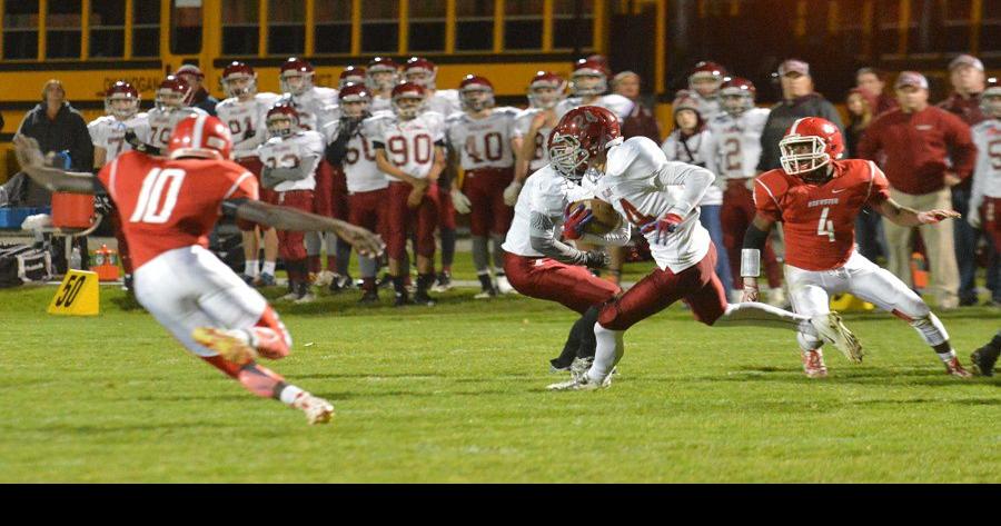 Okanogan holds on for win over Bears | High School | omakchronicle.com