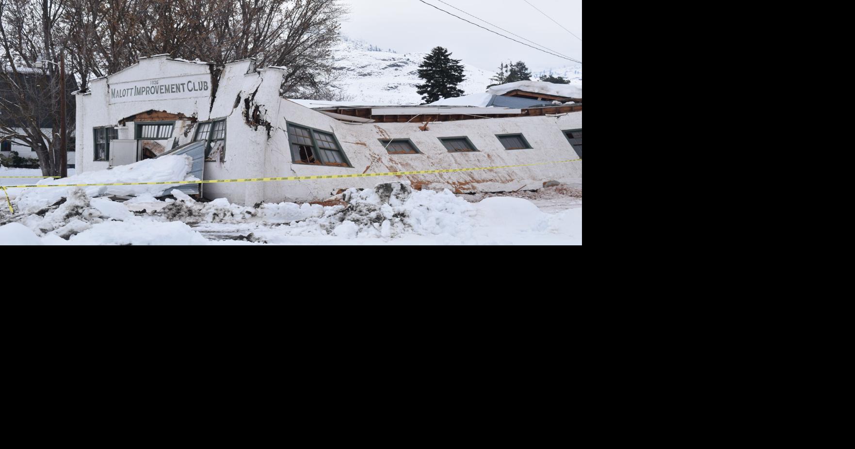 Buildings collapse under snow | News | omakchronicle.com