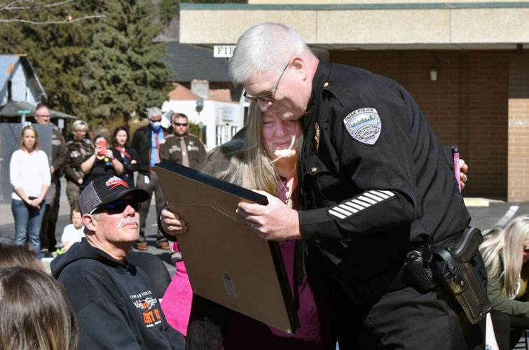 Fallen officer remembered | Free | omakchronicle.com