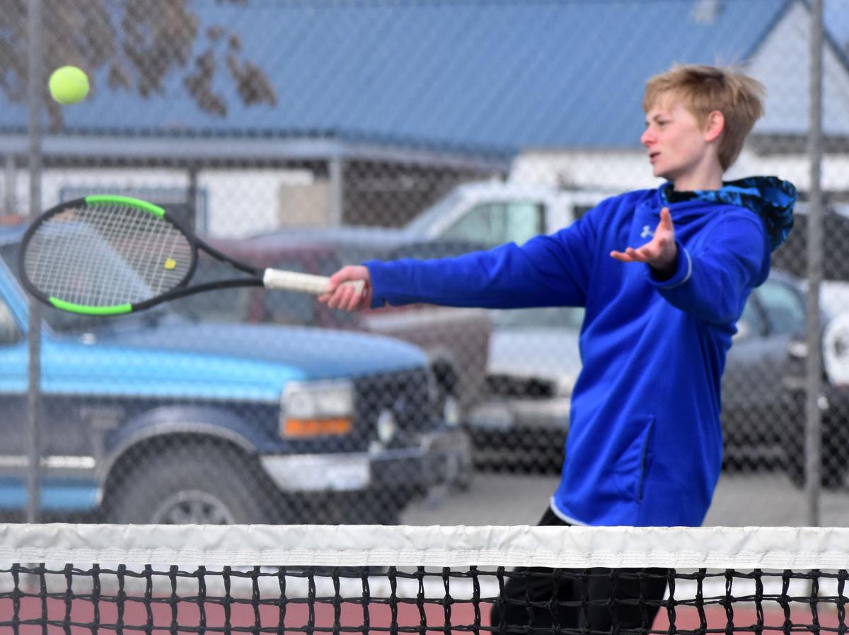 Tennis Preview: Tennis teams play tough in the cold | Sports ...