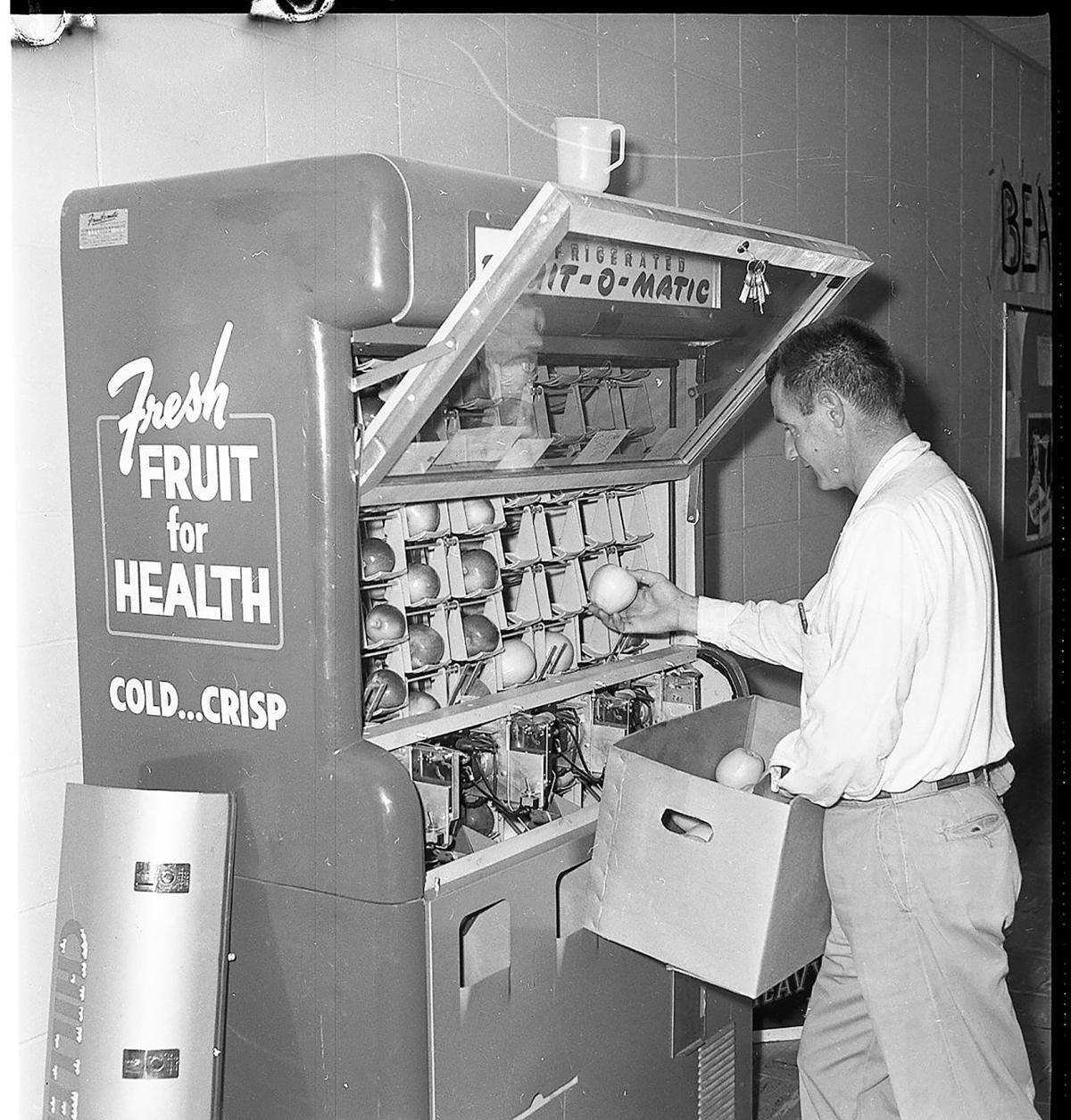 Apple packing and changes in the industry | Lifestyle | omakchronicle.com