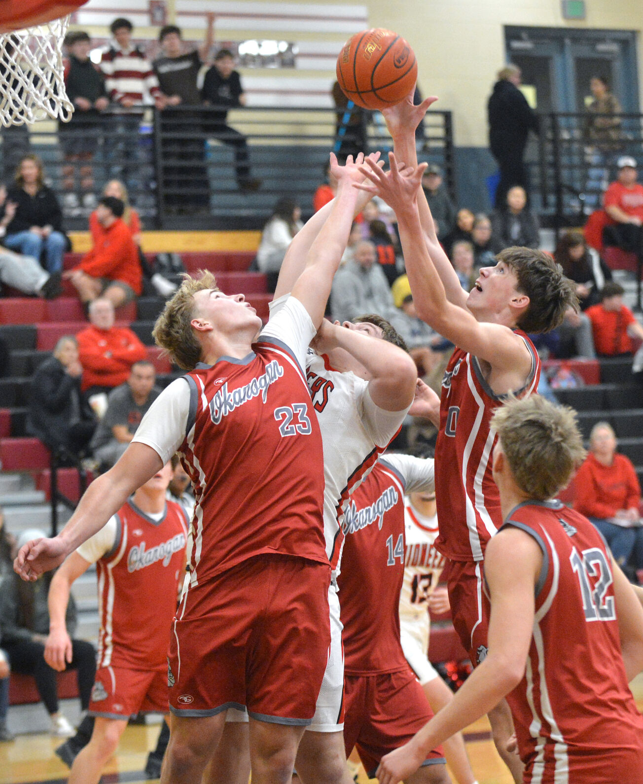 Okanogan girls show growth in close losses | Sports | omakchronicle.com