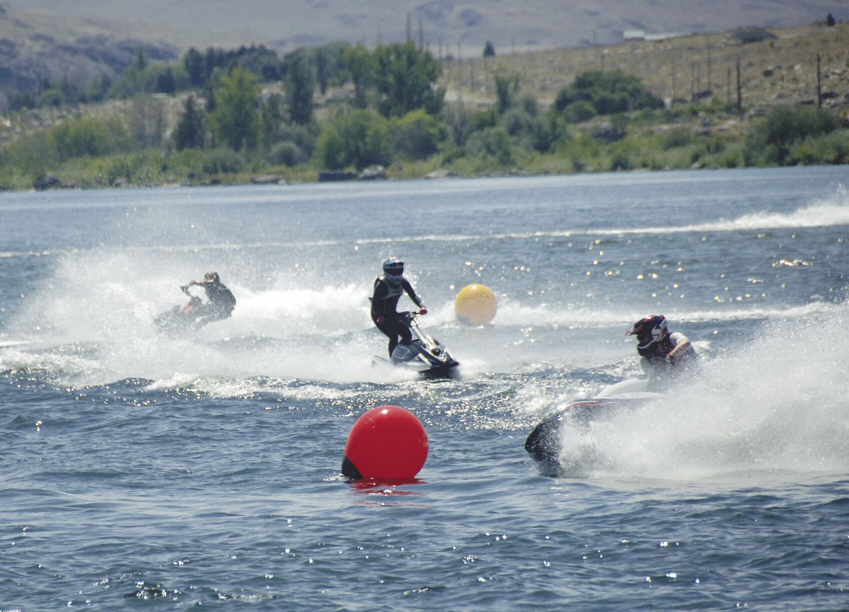 Watercross season opens in Pateros | Sports | omakchronicle.com