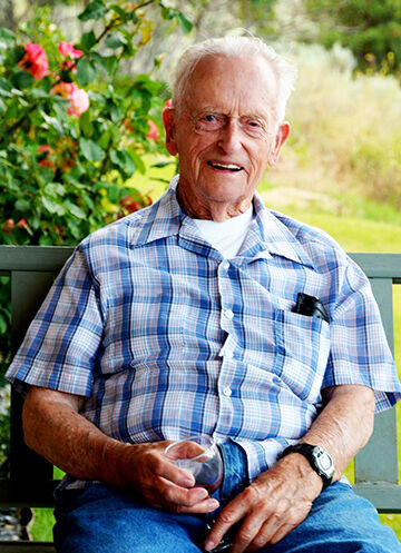 Bill David Ogilvie | Obituaries | omakchronicle.com