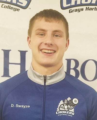 Swayze competes at national tournament | Sports | omakchronicle.com