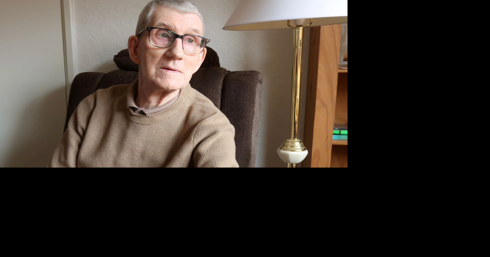 87-year-old man confronts burglar and throws him out of his house ...