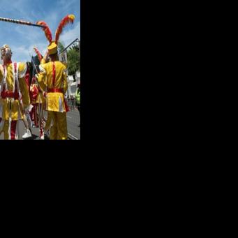 Thousands attend annual minstrel parade in S.Africa's Cape Town ...
