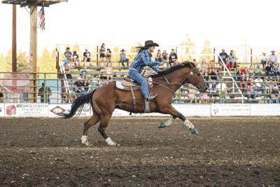 Sullivan wins Newport barrel event | Sports | omakchronicle.com