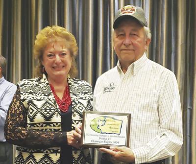 Area educators win ag awards | News | omakchronicle.com
