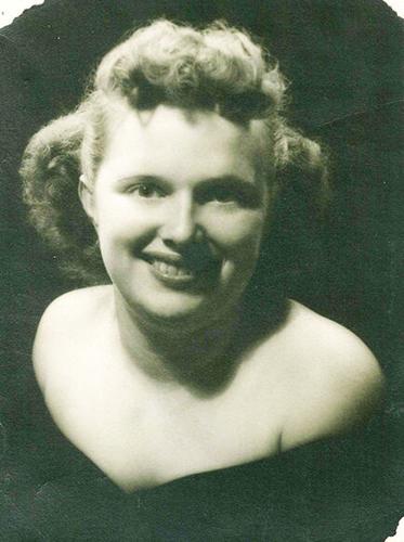 Gloria Mae Costello | Obituaries | omakchronicle.com