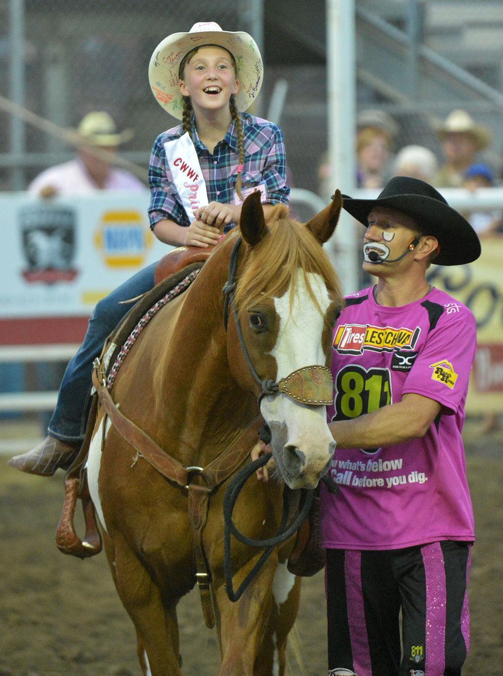Canadian breaks through in bull riding at Friday's Omak Stampede Rodeo ...