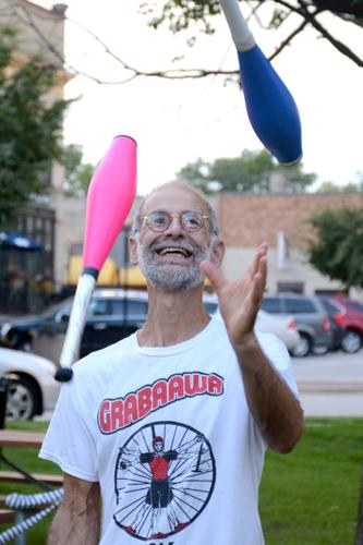 Oregon Juggling Club holds 'Firefly Night' | Community | oregonobserver.com