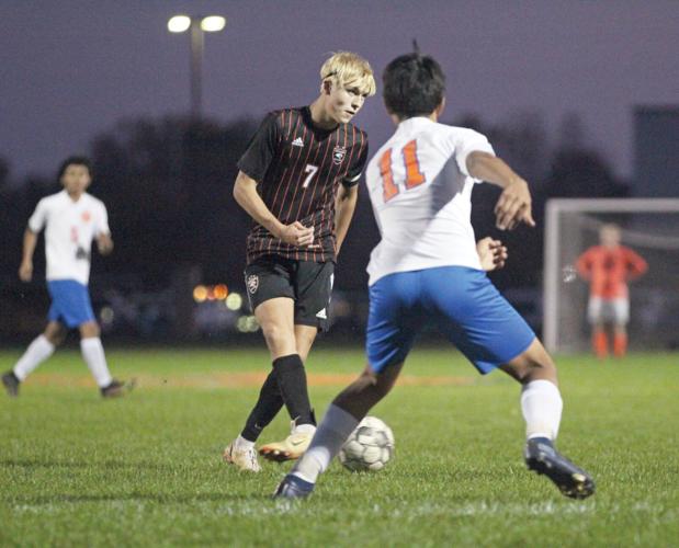 Boys soccer: Oregon’s brotherhood has Panthers unbeaten heading into ...