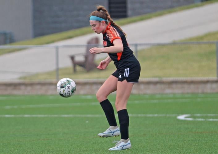 Photos: Oregon vs. Cedarburg WIAA Division 2 State Semifinal ...