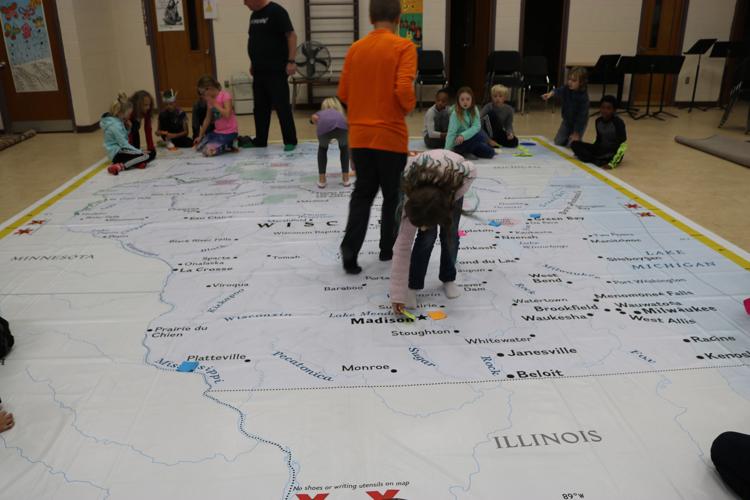 Giant map at Netherwood Knoll Elementary | SCHOOLS | oregonobserver.com