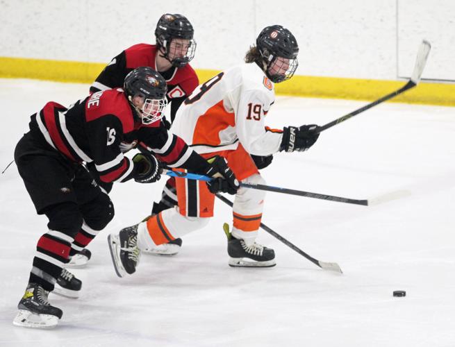 Boys hockey: Oregon shows why it's one of state’s best offenses, but ...
