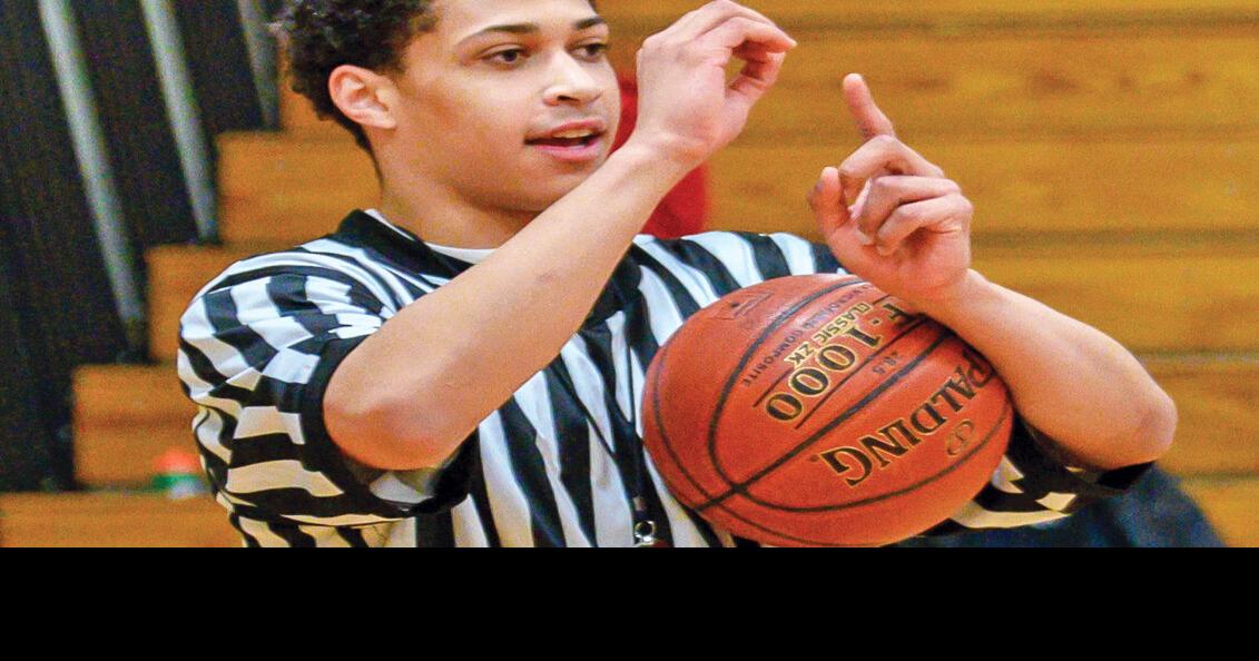 Basketball: Oregon’s Evan Miles steps in last minute to ref JV2 game ...