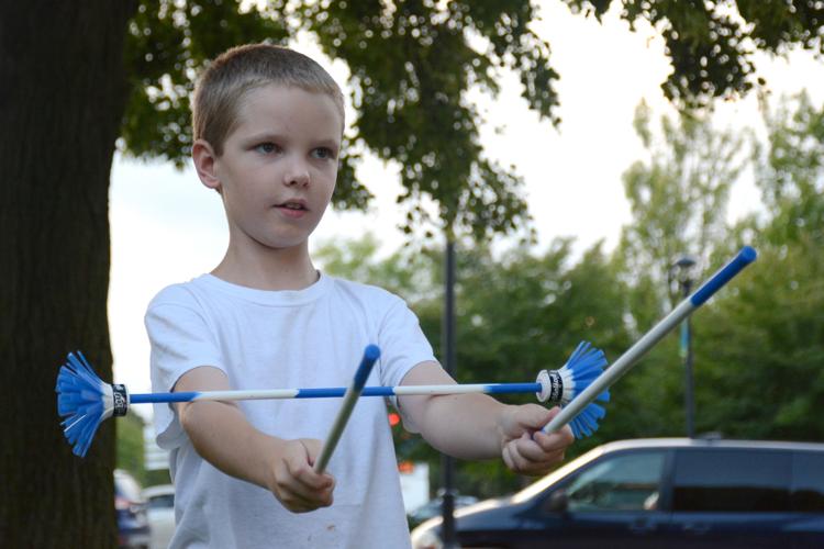 Oregon Juggling Club holds 'Firefly Night' | Community | oregonobserver.com