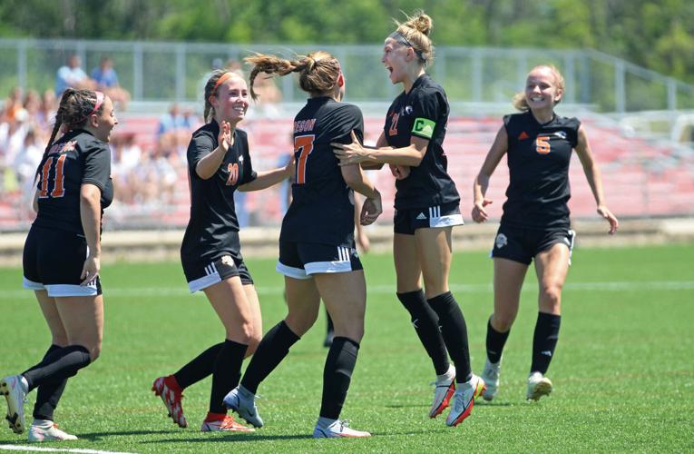 ‘She’s a stud’: Zoey Pagels helps send Oregon girls soccer to Division ...