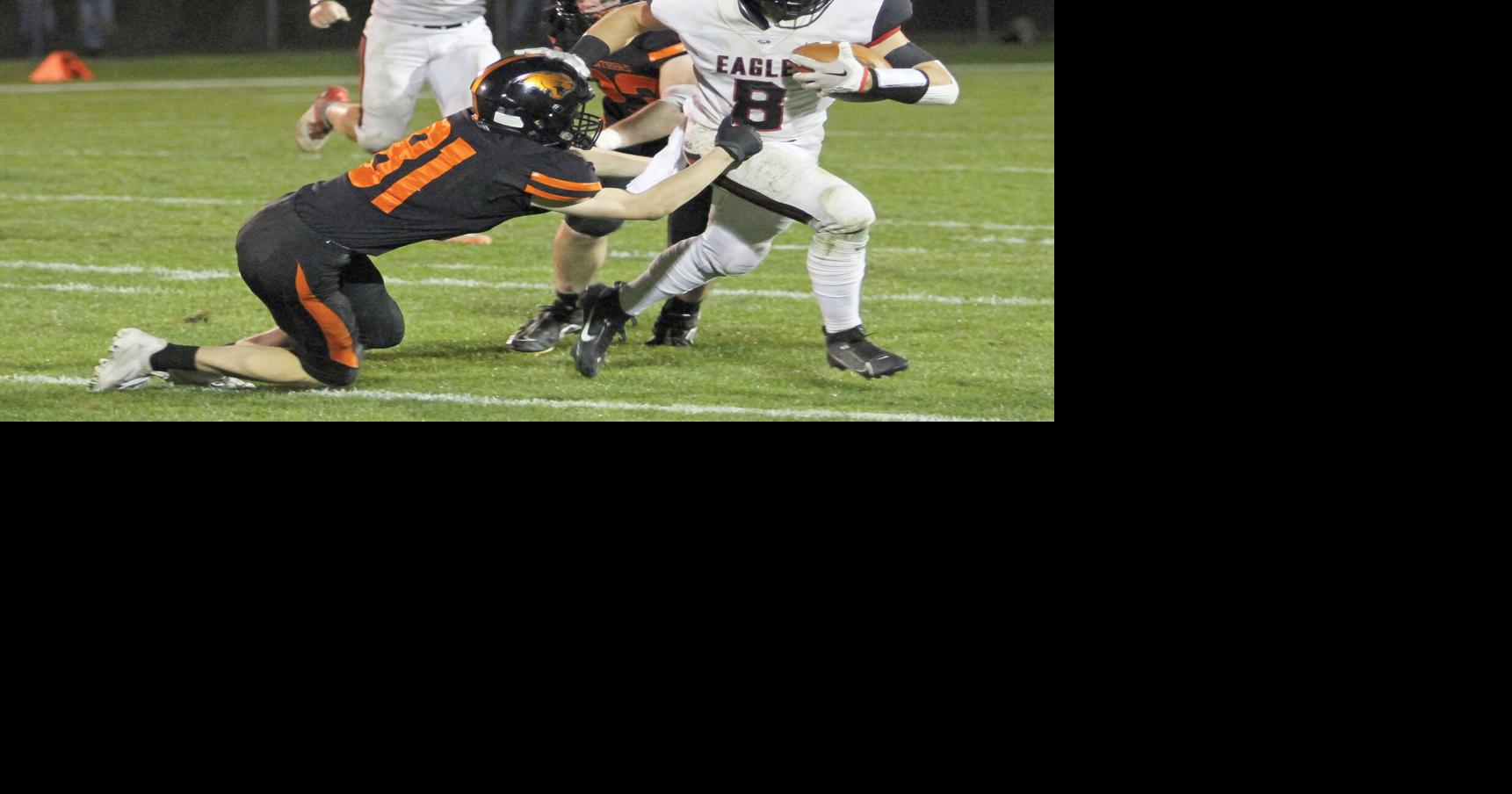 Football: Sauk Prairie overwhelms Oregon in Badger Conference crossover ...