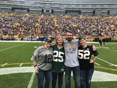 Oregon’s Graff honored at Lambeau Field for work helping veterans ...