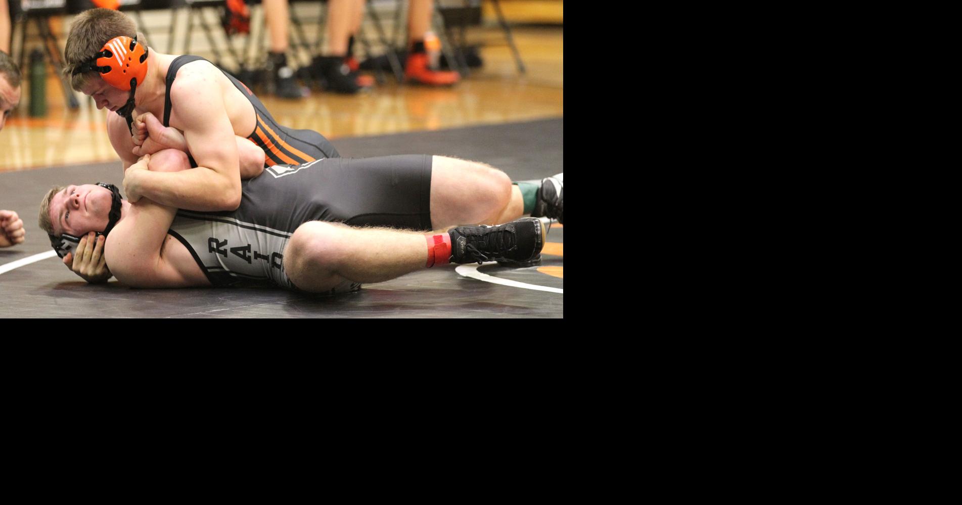 Wrestling: Oregon trio wins weekend titles | Sports | oregonobserver.com