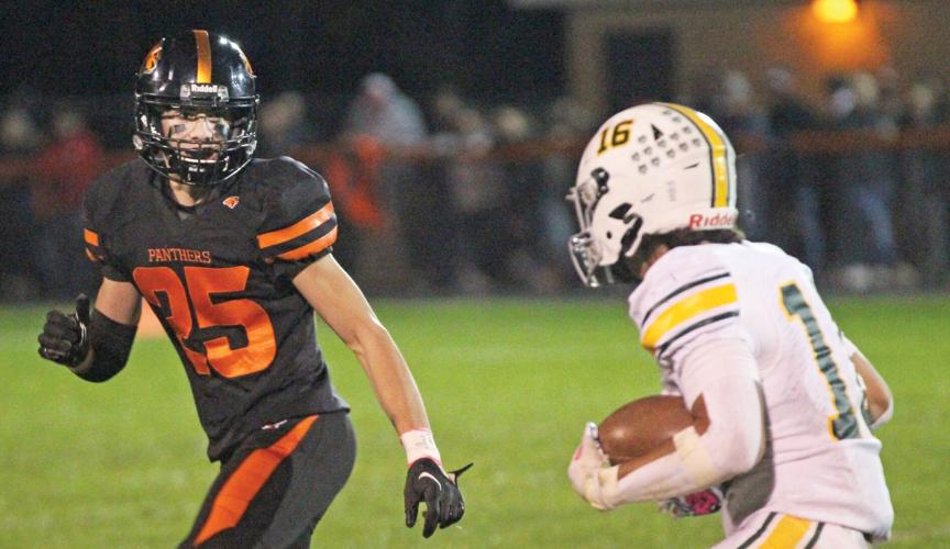 Football: Beaver Dam denies Oregon’s postseason-clinching win | Sports ...