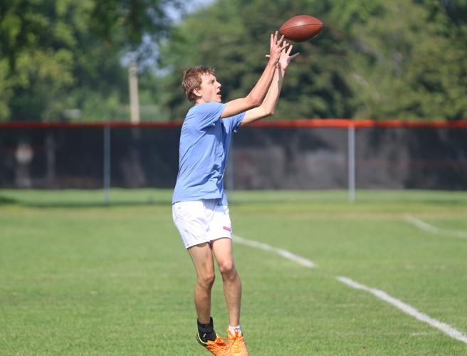PHOTOS: Check out action from Oregon’s first football practice | Sports ...