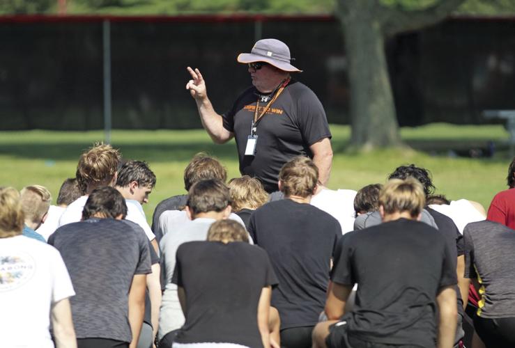 PHOTOS: Check out action from Oregon’s first football practice | Sports ...