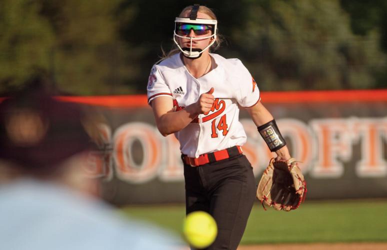 Softball: Carly Zych hits, pitches Oregon to pair of wins | Sports ...