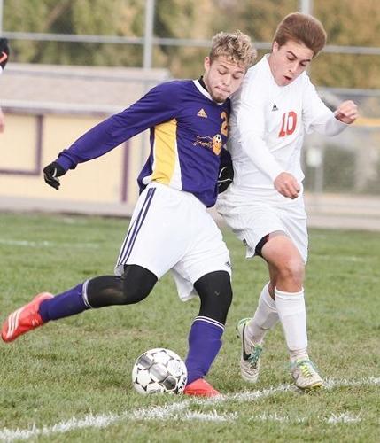 Boys soccer: Three earn spots on first team | Sports | oregonobserver.com