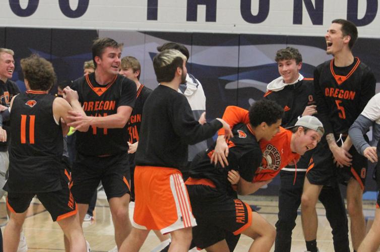 Boys basketball: Oregon stuns No. 5 DeForest in sectional semifinal to ...