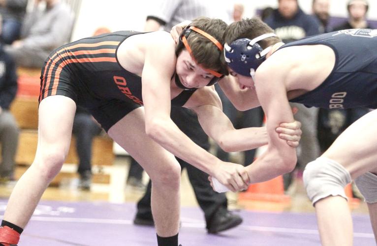 Wrestling: Medaling duo | Sports | oregonobserver.com