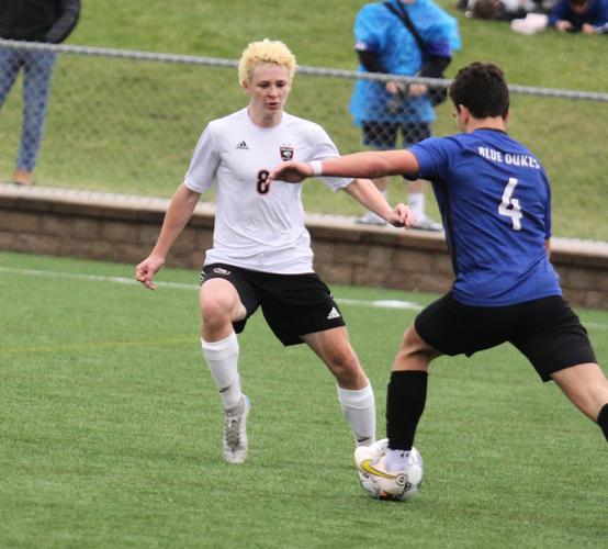 Boys soccer: How Oregon outlasted Whitefish Bay in PK thriller to ...