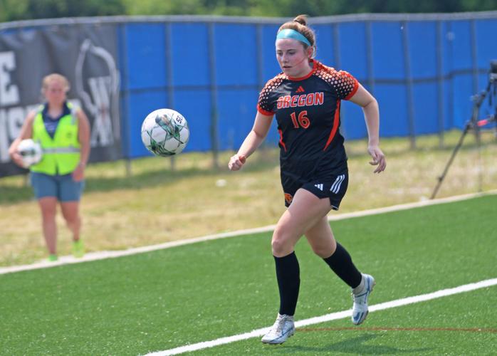 Photos: Oregon vs. Whitefish Bay WIAA Division 2 State Final ...