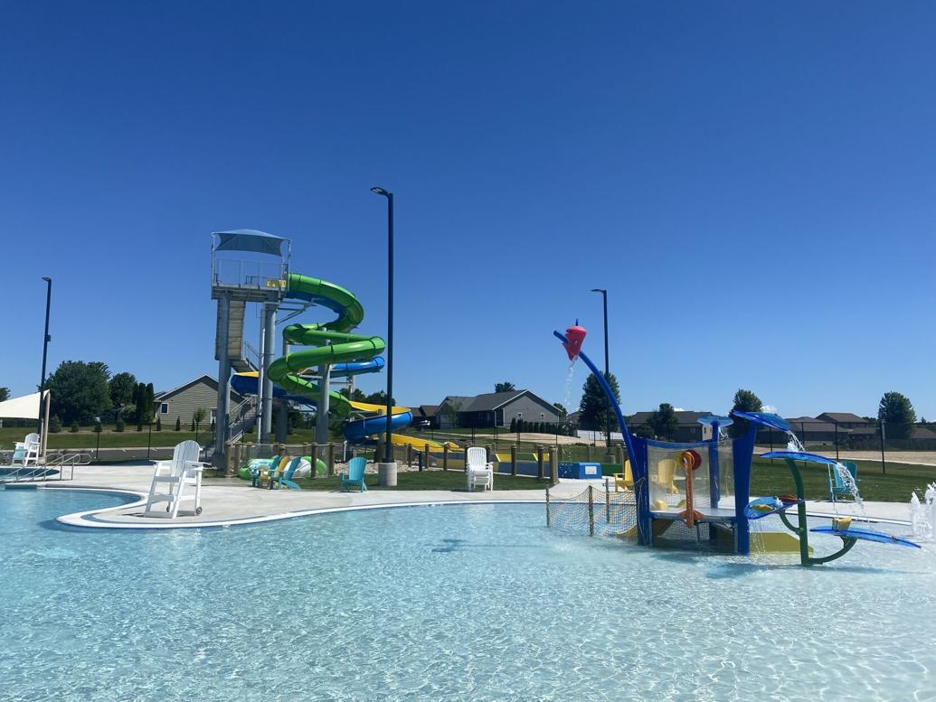 Look what the neighbors just got: Evansville celebrates new pool ...