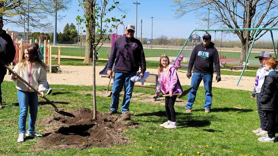 Brooklyn celebrates Arbor Day | Community | oregonobserver.com