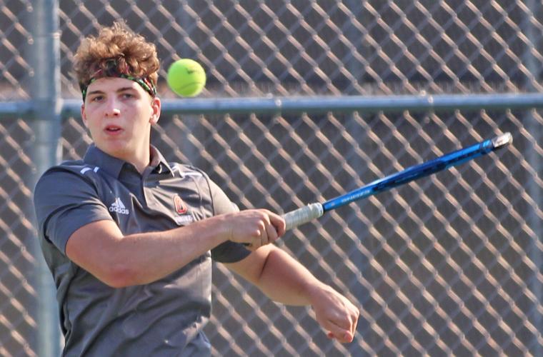 Boys tennis: Oregon opens up season with sweep against rival Stoughton ...